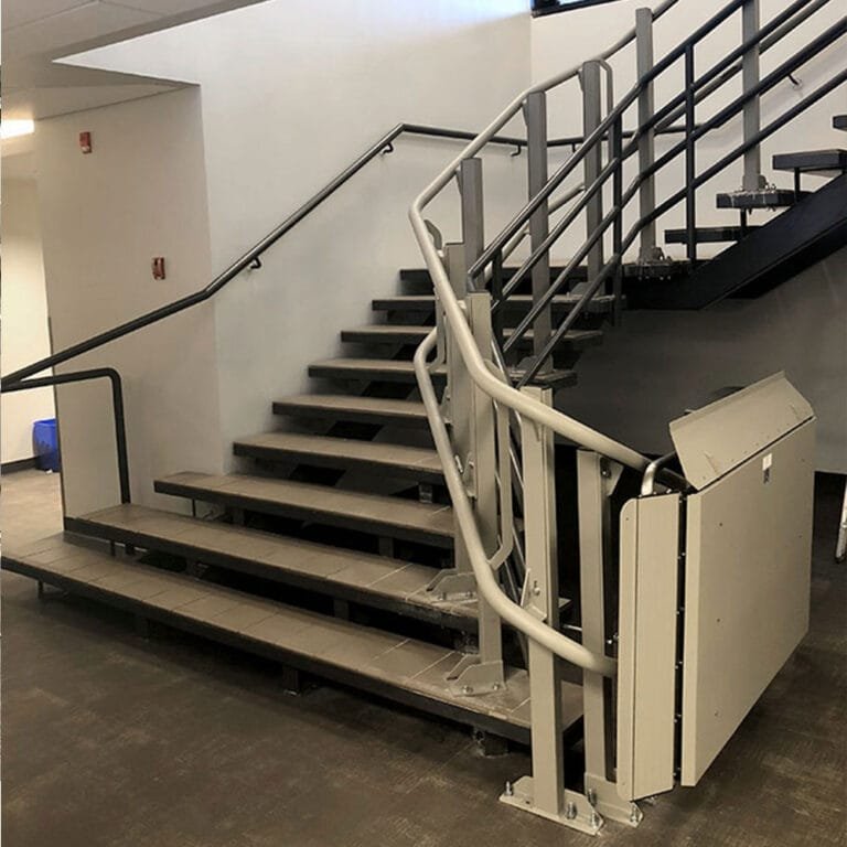 Platform lift for Indoor, Outdoor, Vertical and Curved Stairway